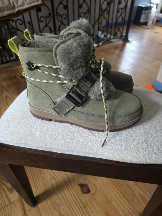 UGG | Other | Ugg Womens Classic Weather Hiker Boots In The Burnt Olive ...